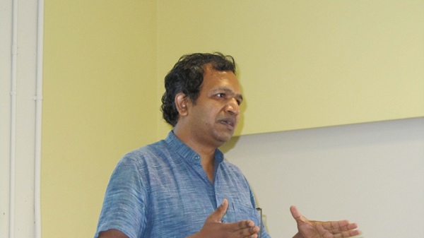 Meet Aravinda and Ravi, The Inspiration Behind Shahrukh Khan's Movie ...