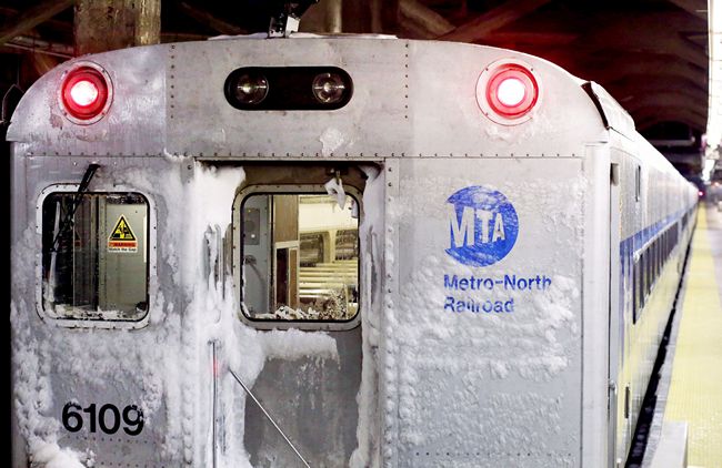 18 Pictures Of How Americans Are Making The Best Of The US Blizzard # ...