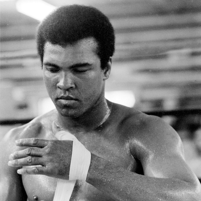 27 Classic Pictures Of Muhammad Ali That Make Him The Legend He Will ...