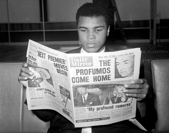 27 Classic Pictures Of Muhammad Ali That Make Him The Legend He Will ...