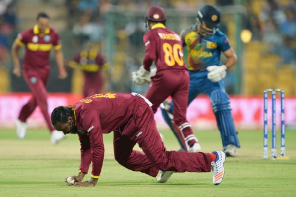 This Umpire Did Not Allow An Injured Chris Gayle To Bat Against Sri Lanka In The World T20