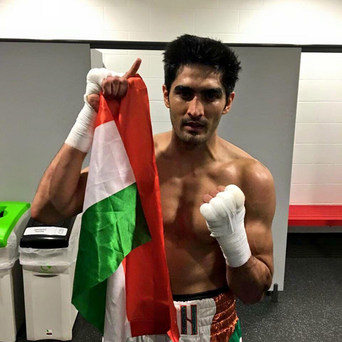 Knock Out! Unstoppable Vijender Singh Wins His Sixth Straight Fight!