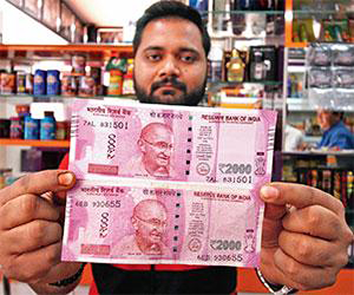 Now Rs 2000 Fake Note With Gandhi Watermark, Security Thread Surfaces ...
