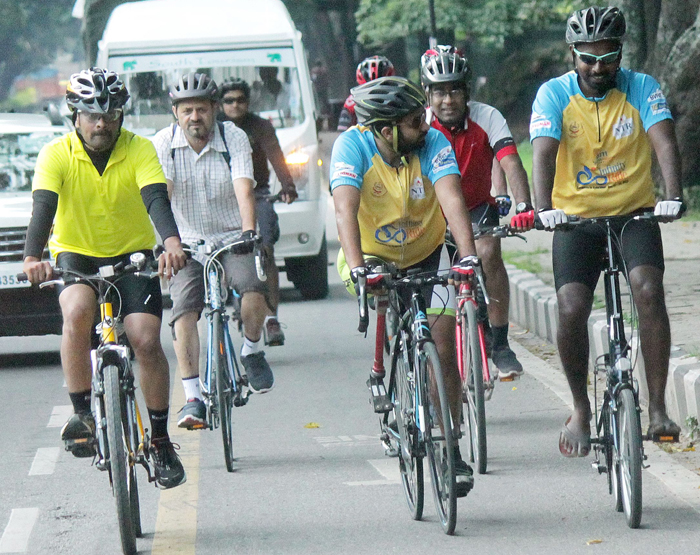 This Is An Outrage! Paralympian Aditya Mehta Forced To Take Off ...