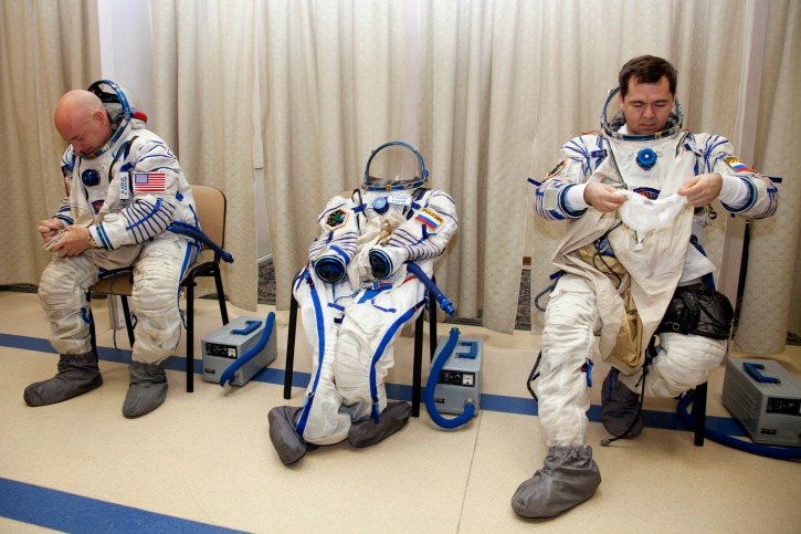 Life In Space Twists and Turns Muscles, Gives Severe Back Pain, New ...