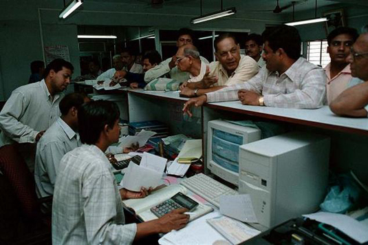 7 Reasons Why We Dislike Going To The Bank