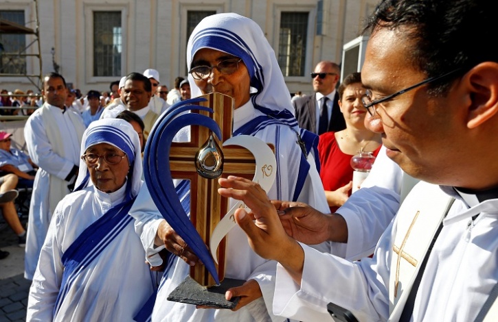 Saint Teresa's Canonisation Completed By The Vatican In A Grand ...