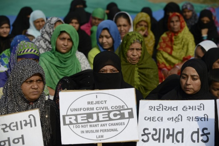 SC Upholds Gender Equality, Suspends Triple Talaq For Six Months. Asks Govt To Form New Law