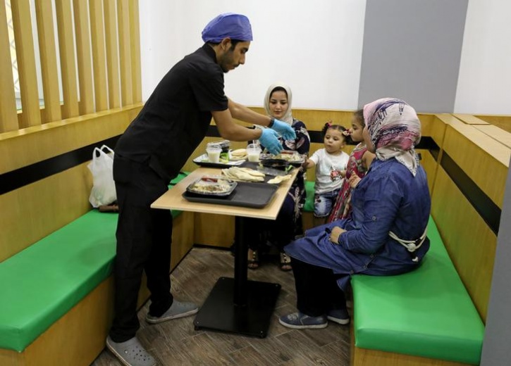 Here Are 16 Inside Pics Of 'Operating Room-Themed Restaurant' Where ...