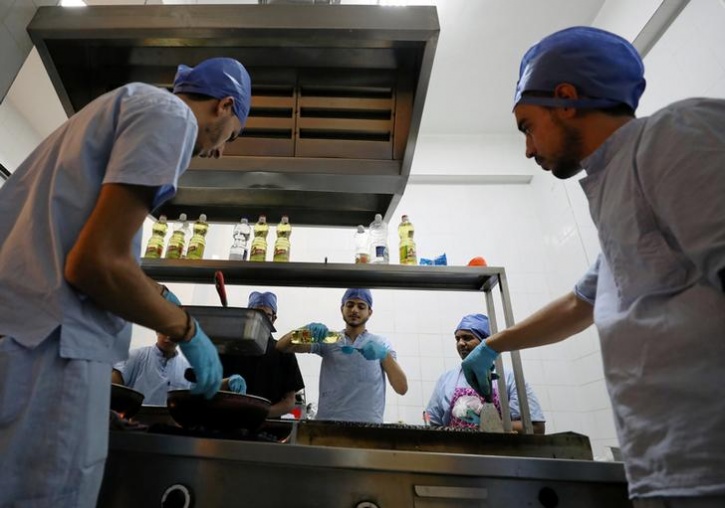 Here Are 16 Inside Pics Of 'Operating Room-Themed Restaurant' Where ...