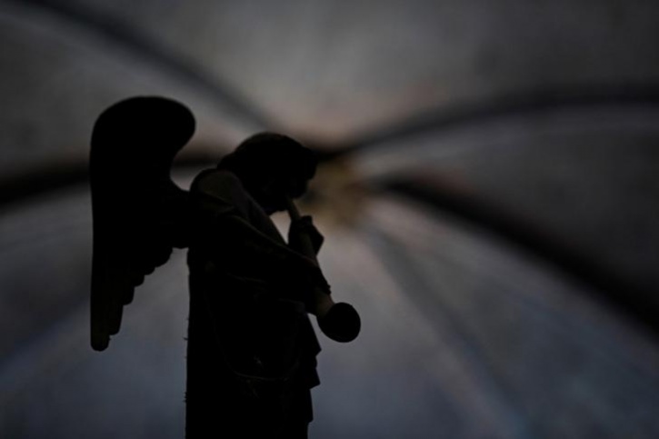 Here Are 15 Heartbreaking Pictures Of The Centuries-Old Parisian ...