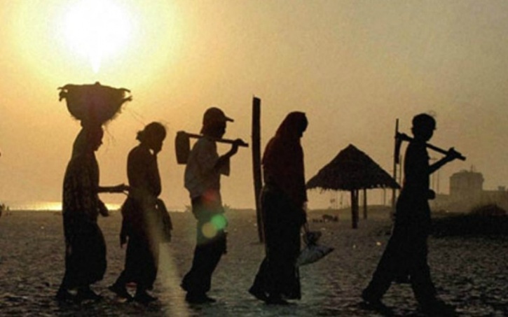 MGNREGA Was Passed Today In 2004, Here Are 8 Facts About A Scheme That ...