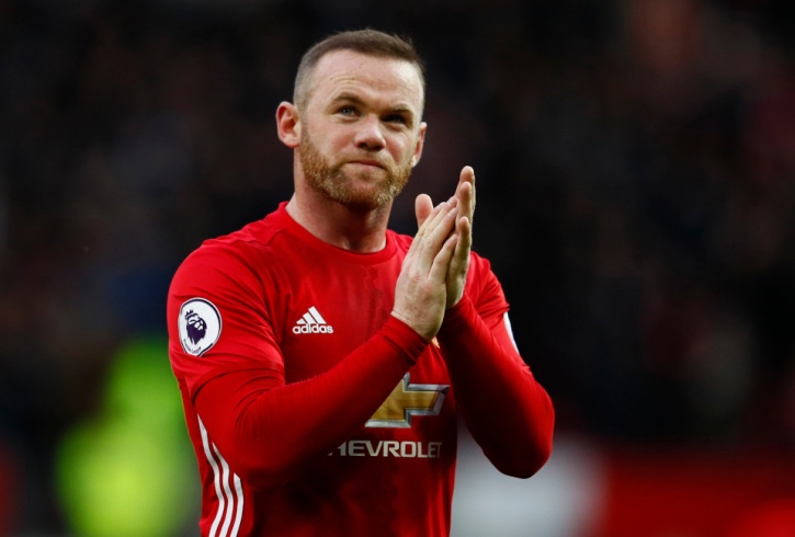 Wayne Rooney Feels Only Lionel Messi And Cristiano Ronaldo Can Break ...
