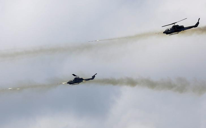 Indian Army To Get Six Apache Attack Helicopters Armed With Hellfire ...