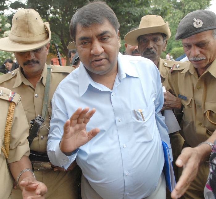 10 Privileged Indians Who Got Special Treatment In Prison After Being ...