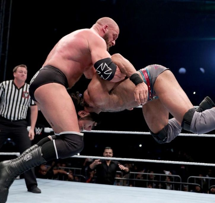 Bright Lights, Colours, Music And Raging Fans - WWE's Live Event In ...