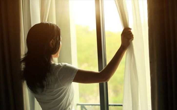 Sleeping With Some Of Your Windows Or Doors Open Can Improve The ...