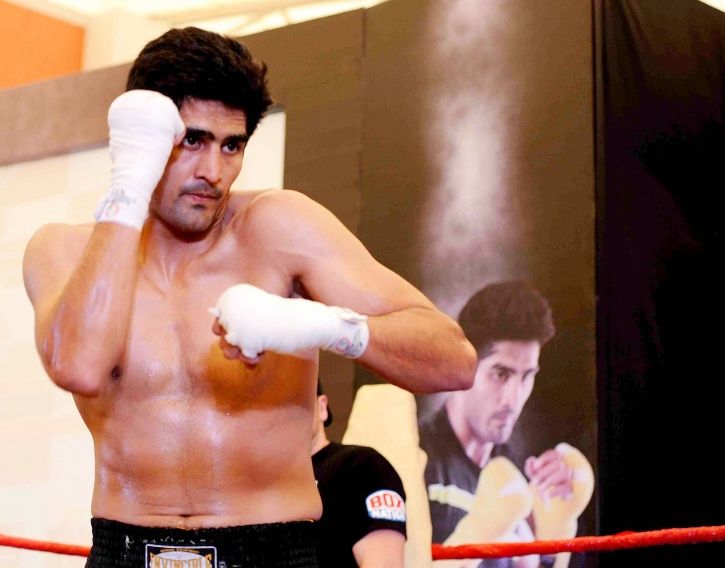 Vijender Singh Is Confident To Make It 10 Out Of 10 And His Trainer ...