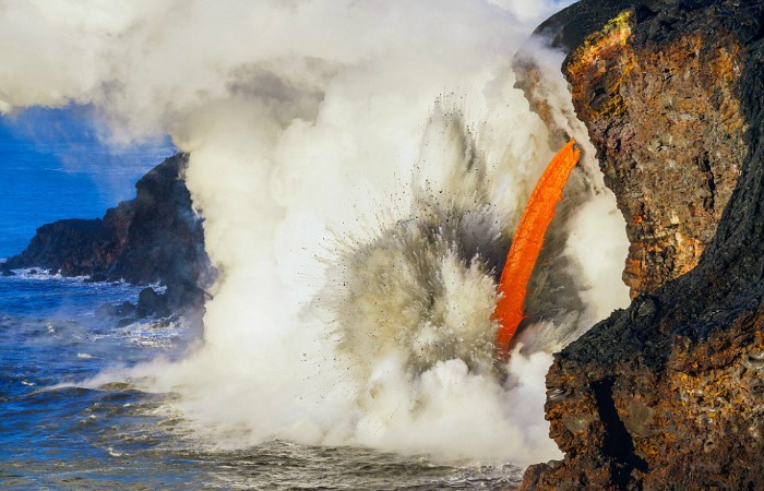 Brave Photographer Clicks Incredible Pictures Of Exploding Volcano From ...