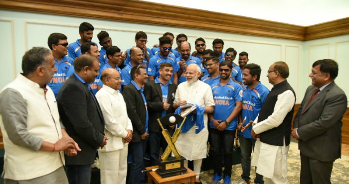 Narendra Modi Meets T20 Blind Cricket Winning Team, Showers Words Of ...