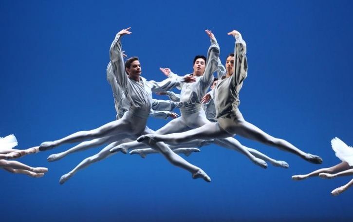 18 Captivating Images Of Abstract Dance From Around The World