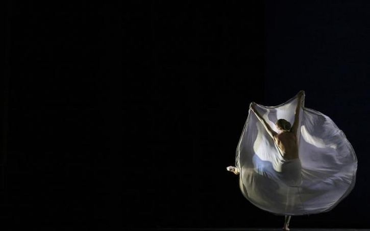 18 Captivating Images Of Abstract Dance From Around The World