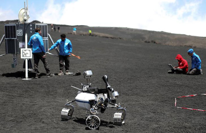 12 Pictures Of Next Generation Moon Rovers Being Tested At Italy's ...