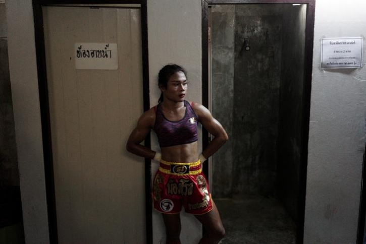 These 22 Images Clearly Illustrate A Transgender Boxer's Fight For ...