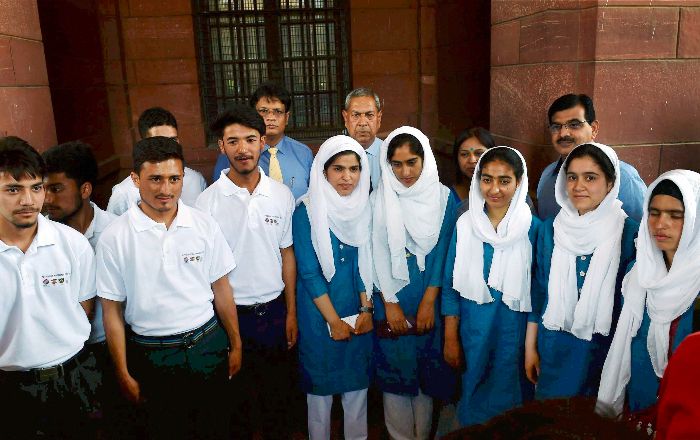 This Is How The Indian Army Helped These Kashmiri Students Achieve ...