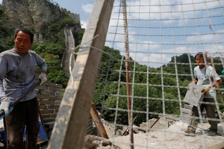 Rebuilding The Great Wall Of China With Simple Tools And Mules