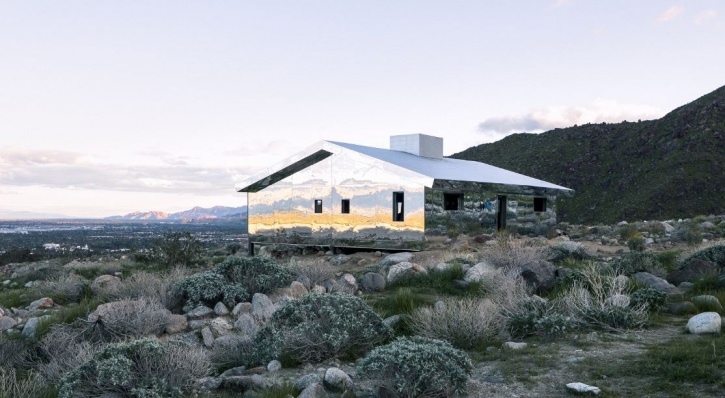 This 'Chameleon House' In California Blends Into Surroundings Because ...
