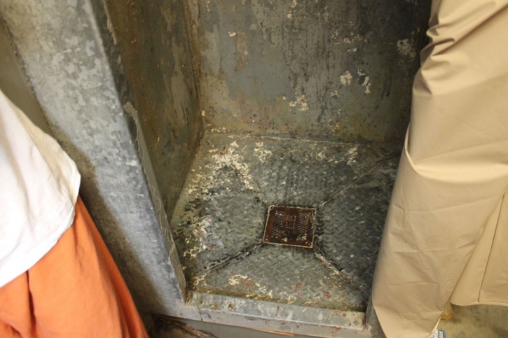 The Most Disgusting Prison In The World Has Leaking Walls, Chipped ...