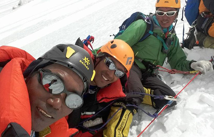Meet The Nepalese Sherpa Who Has Scaled Everest For Record 21 Times!