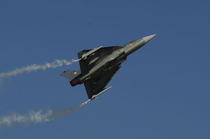 Homegrown Tejas Fighter Successfully Fires Long Range Missile, Comes ...