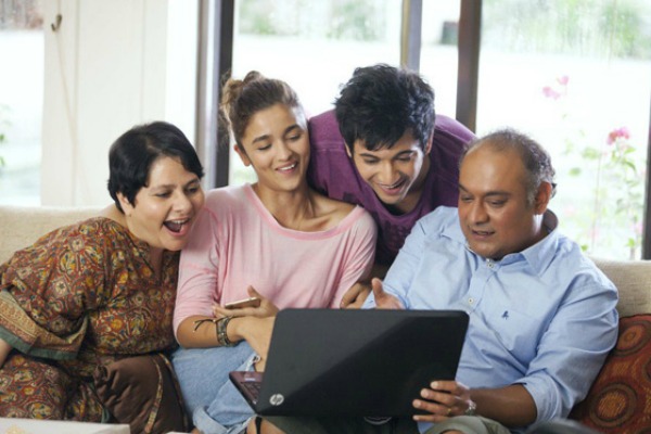 6 Honest Gestures That Show Your Parents Mean The World To You