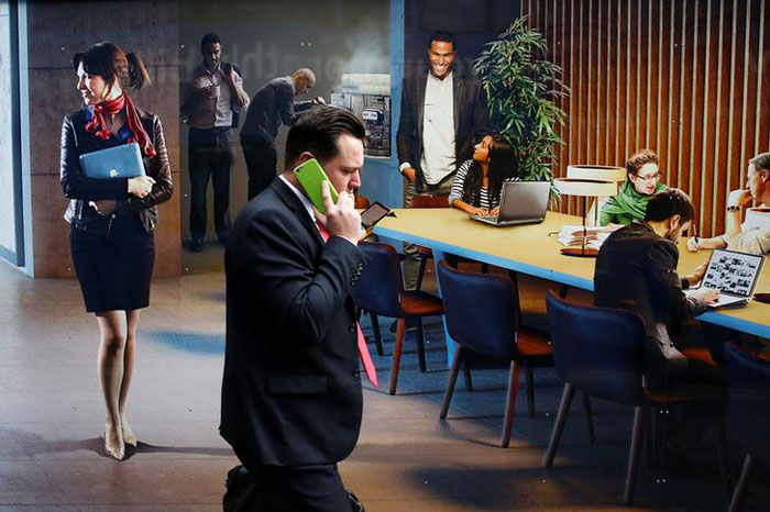 In A Busy Schedule How The Phones Are Important Part Of Human Being