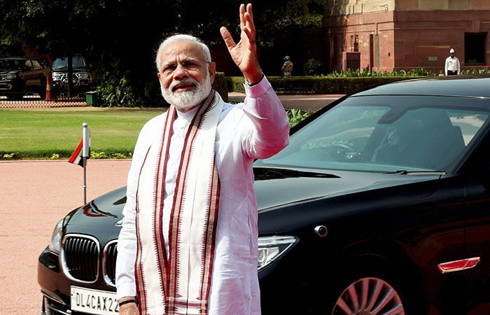 Bureaucrats Can Now Directly Contact PM Modi, Send Their Presentations ...