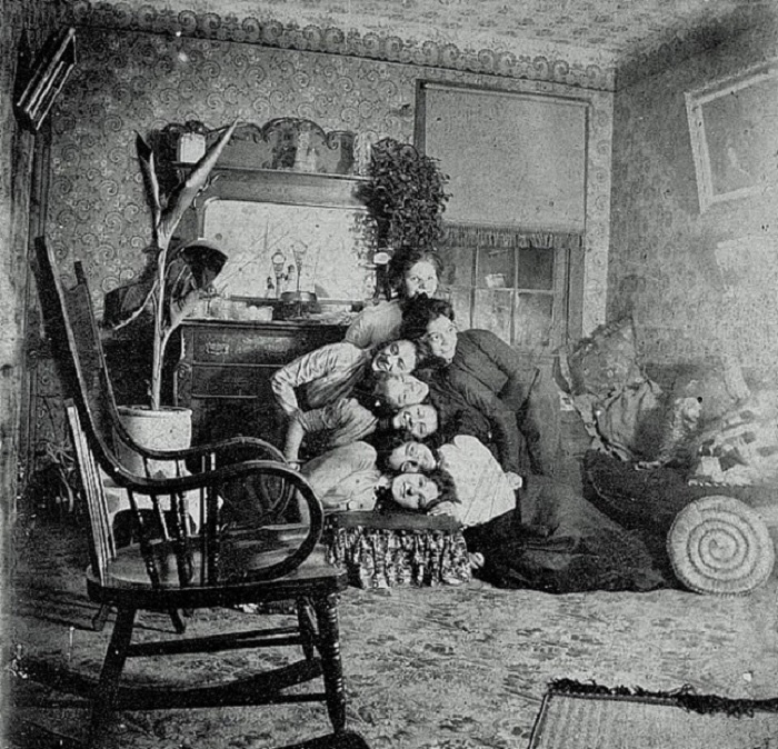 12 Rare Photos Of Victorians Having Fun And Proving They Weren't As ...