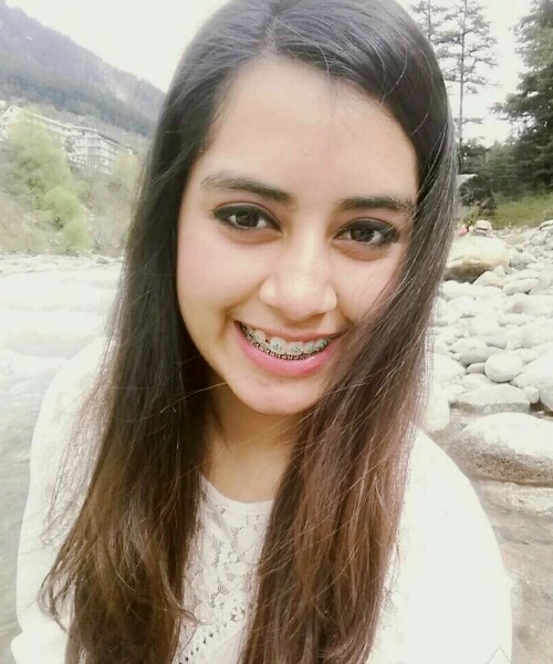 Selfie Decode: Your Personal Selfie Style Can Reveal A Lot About Your ...