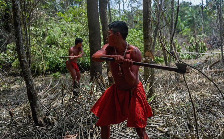 Meet The Waiapi Tribal People Of Amazon, Who Love To Drink Beer And Party