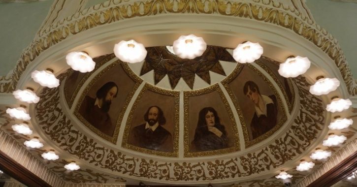 UNESCO Has Just Recognised Mumbai’s 102-YO Royal Opera House, Here’s ...