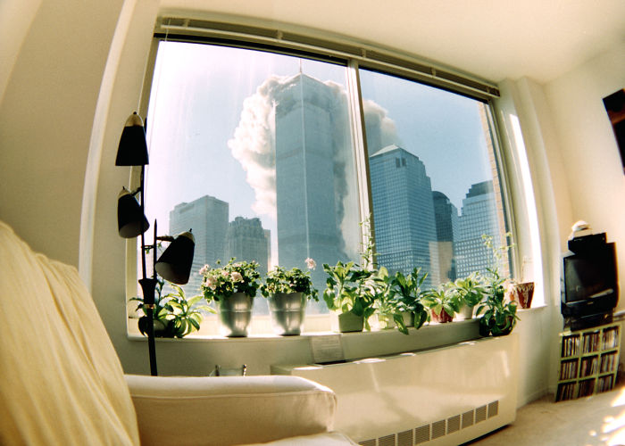 20 Chilling Images From The 9/11 Attacks That You've Probably Never ...