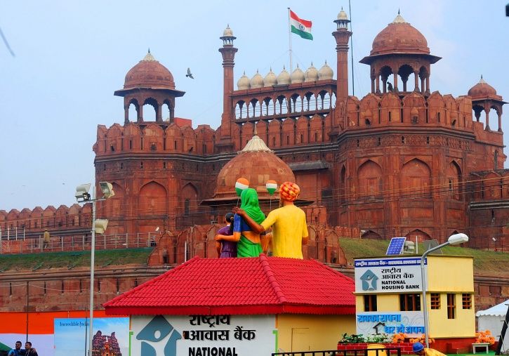Shah Jahan's Red Fort Is Now Dalmia Bharat Group's And People Are Not ... Shah Jahan's Red Fort Is Now Dalmia Bharat Group's And People Are Not ...