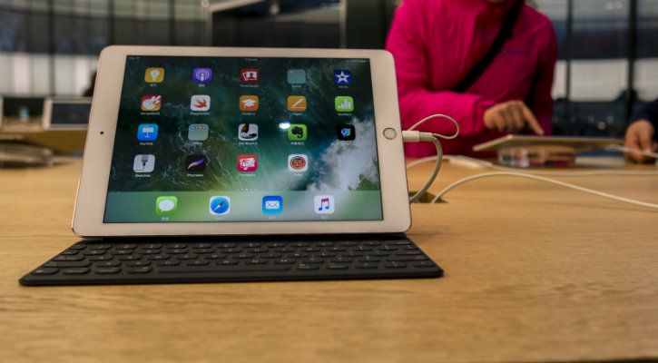 An Amsterdam Apple Store Was Evacuated, After An iPad Exploded & Released Harmful Substances