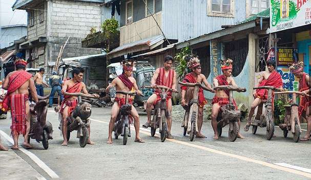 An Aborigine Tribe From Philippines Is Making And Riding Ornate Bikes ...