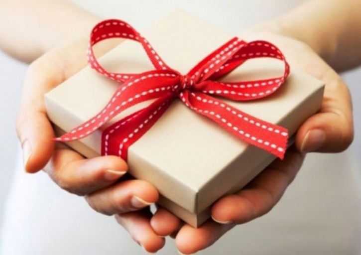 The Joy Of Giving Not Just Receiving Is The Key To Lasting Happiness