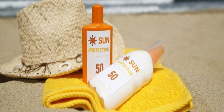 7 Sunscreen Myths You Need To Stop Believing In To Help You Use Them