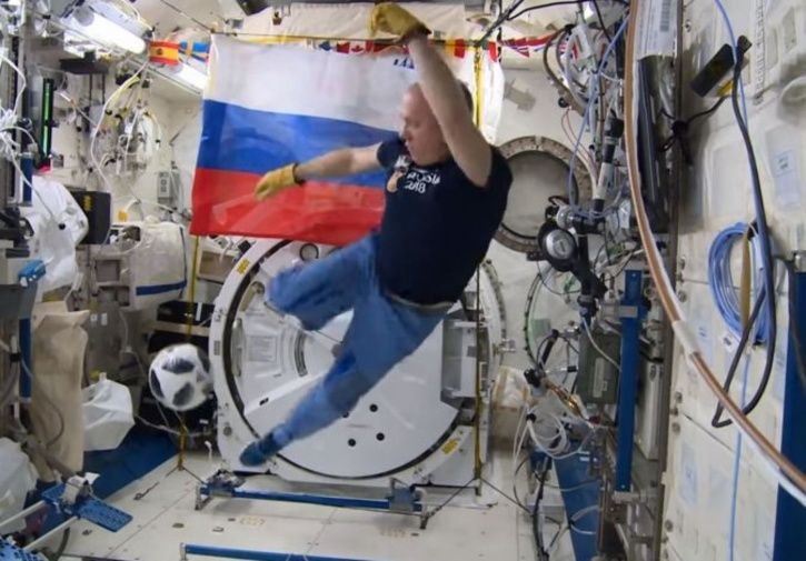 Russian Cosmonauts Play Zero-Gravity Football And Their Game Is ...