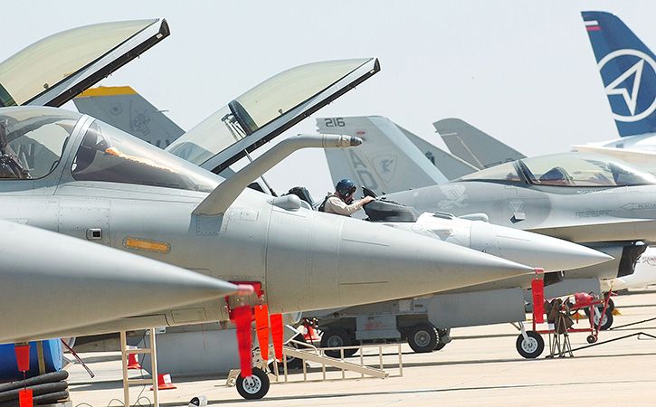 Boeing's F-18 Fighter Jet Might Be The Surprise Winner In Indian Air ...