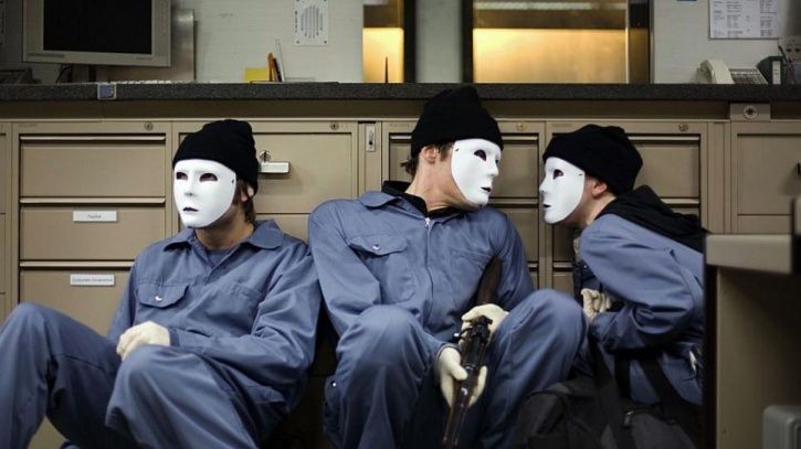 11 Bank Robberies That Were Totally Bizarre